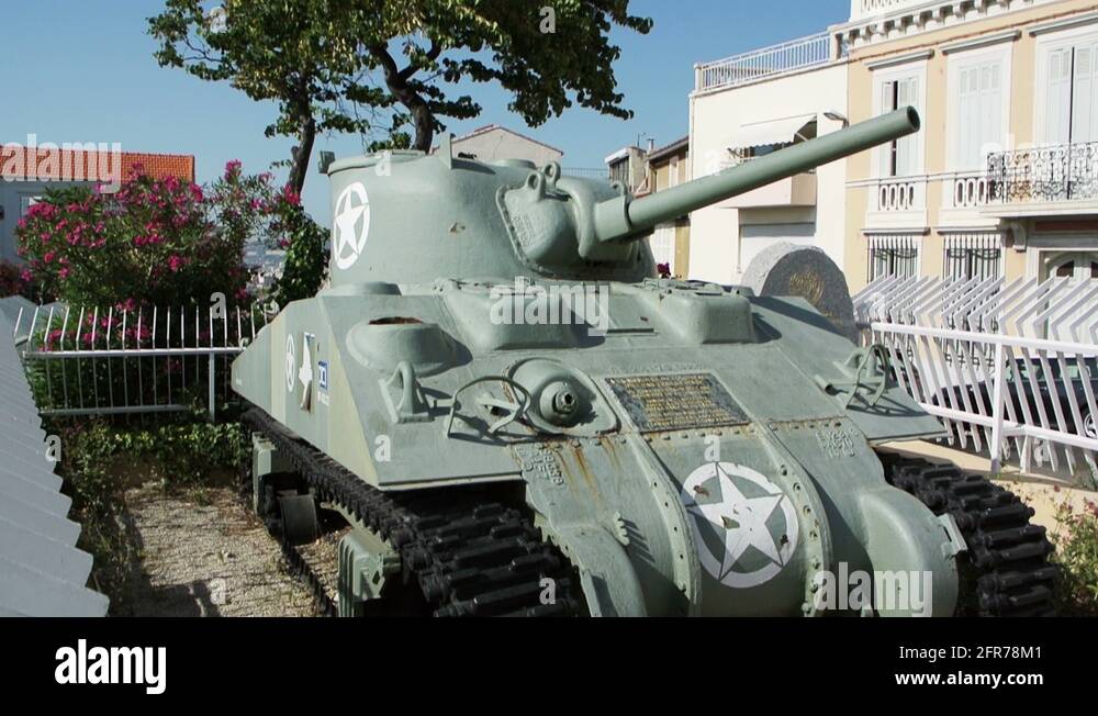 Ww2 battle tank Stock Videos & Footage - HD and 4K Video Clips - Alamy