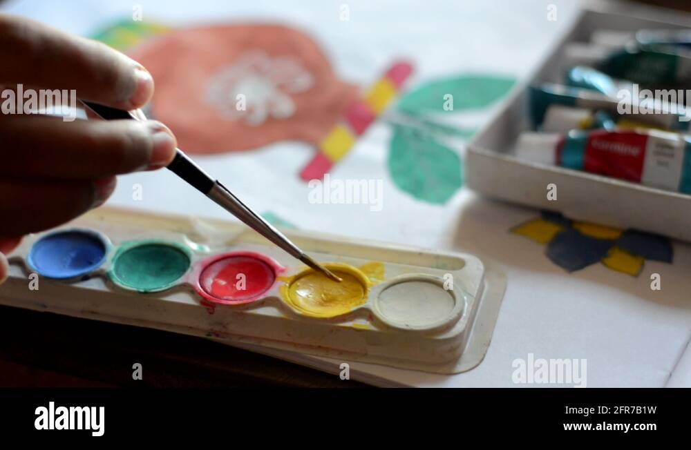 Mixing color palette Stock Videos & Footage - HD and 4K Video Clips - Alamy