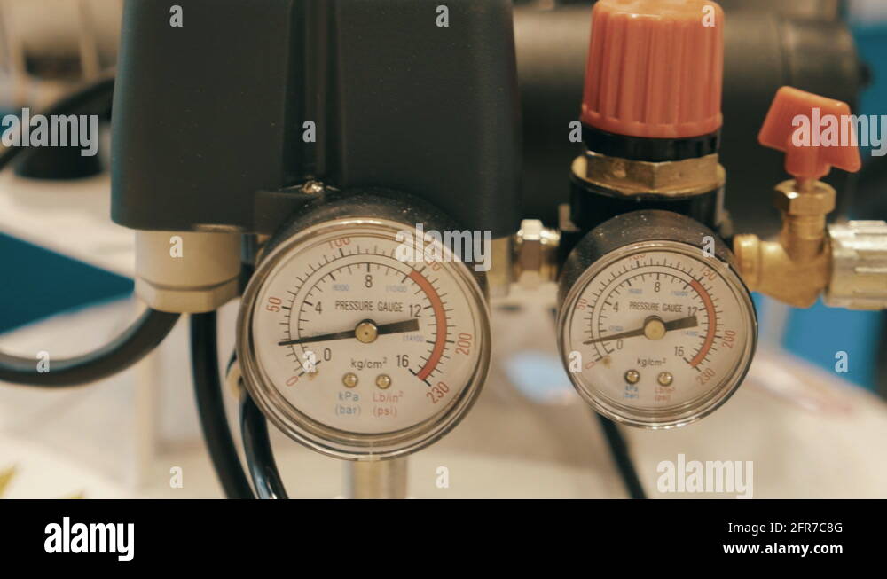 Dual needle Stock Videos & Footage - HD and 4K Video Clips - Alamy