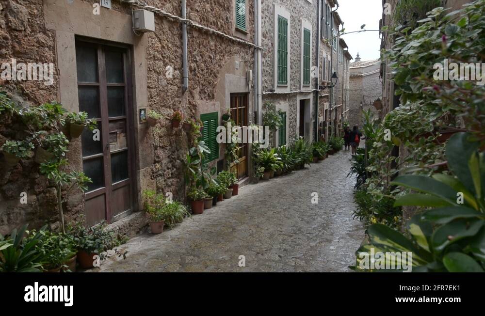 Medieval walkway Stock Videos & Footage - HD and 4K Video Clips - Alamy