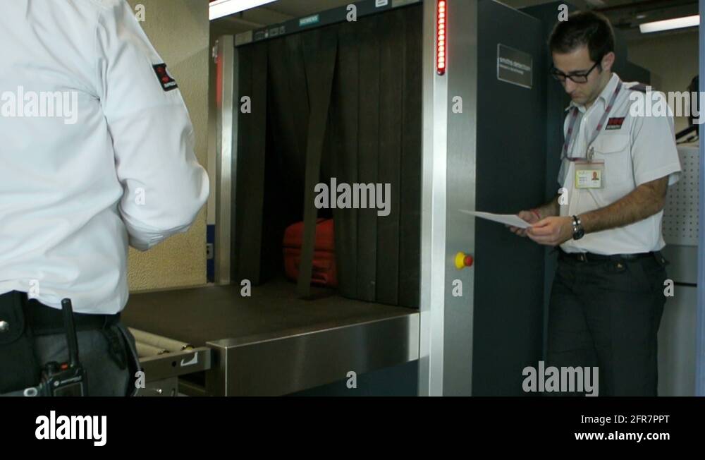 X ray scanner border Stock Videos & Footage - HD and 4K Video Clips - Alamy