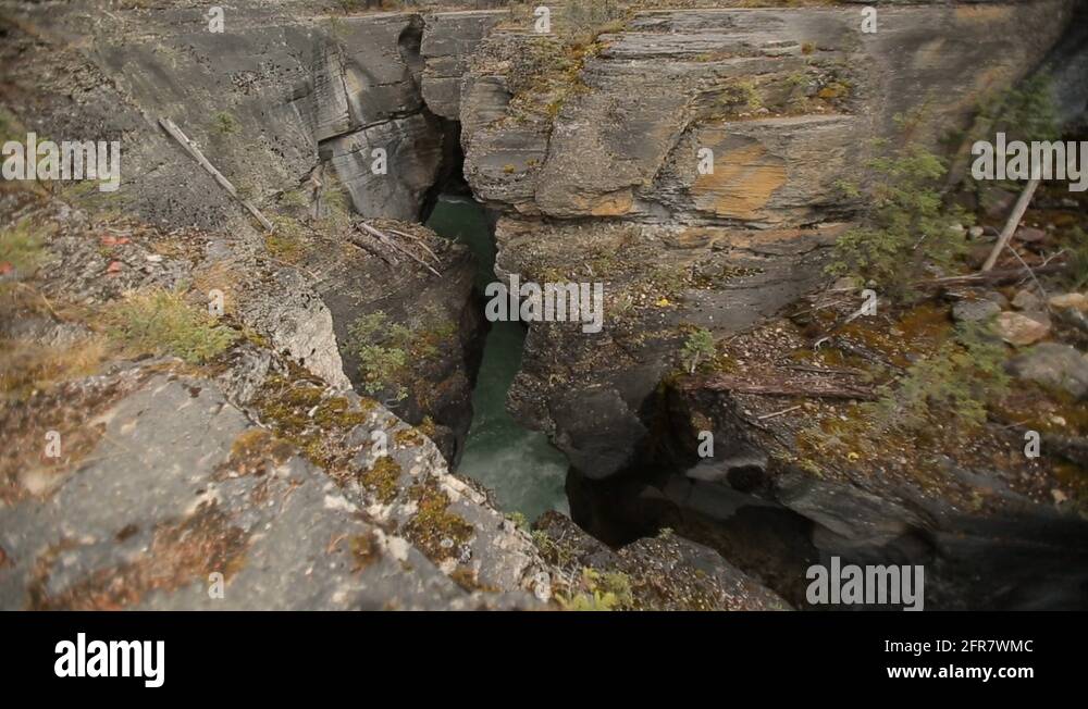 Deep slot canyon Stock Videos & Footage - HD and 4K Video Clips - Alamy