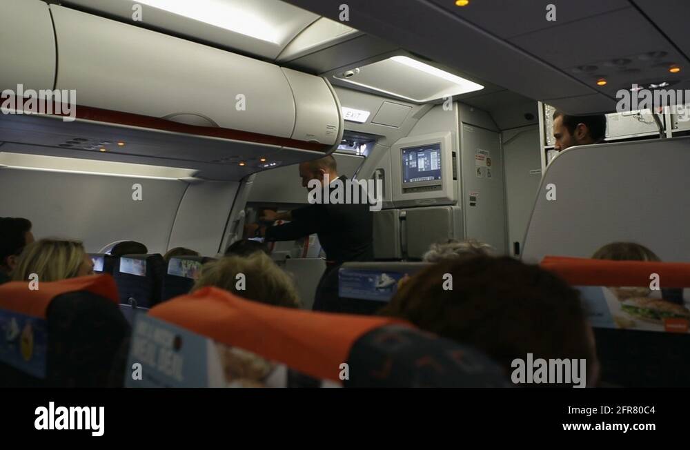 Easyjet crew uniform Stock Videos & Footage - HD and 4K Video Clips - Alamy