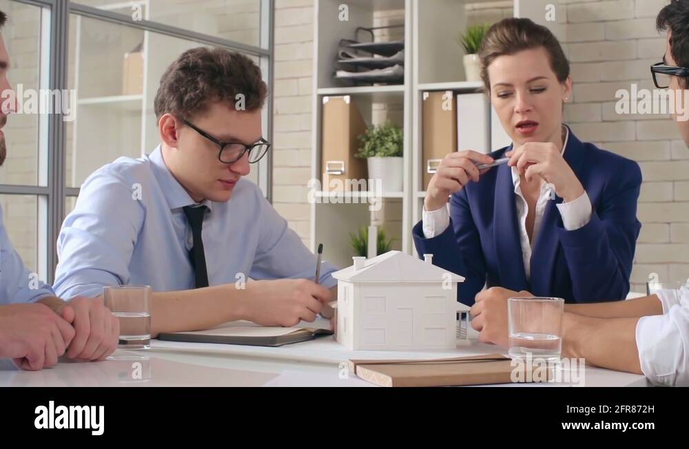 Presentation failure Stock Videos & Footage - HD and 4K Video Clips - Alamy