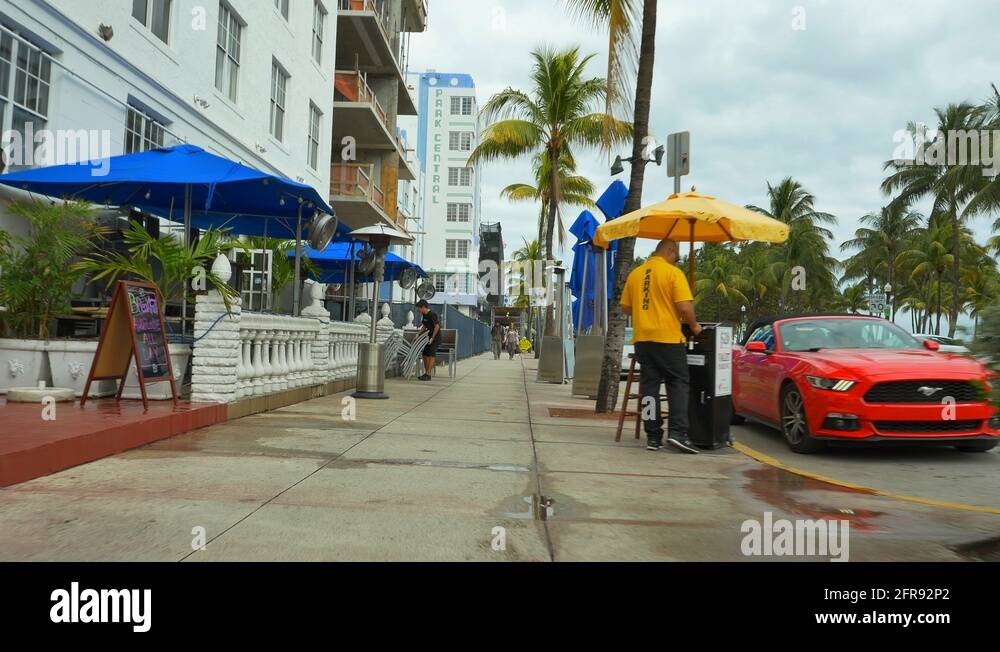 Deco Drive Miami Beach Stock Video Footage - Alamy