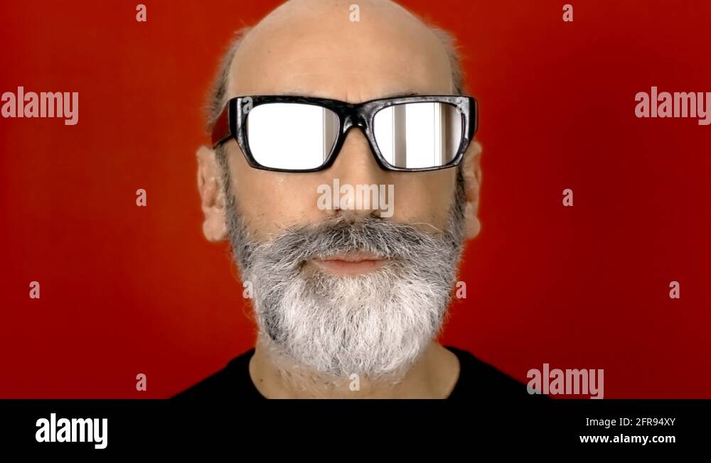 Shutter glasses Stock Videos & Footage - HD and 4K Video Clips - Alamy