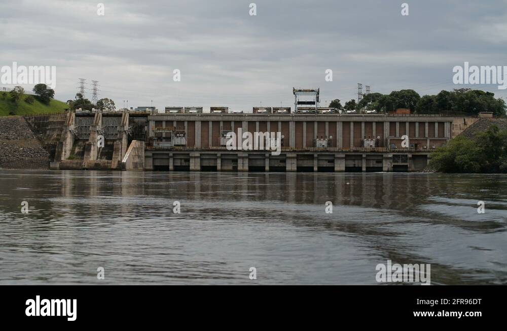 Uganda jinja dam Stock Videos & Footage - HD and 4K Video Clips - Alamy