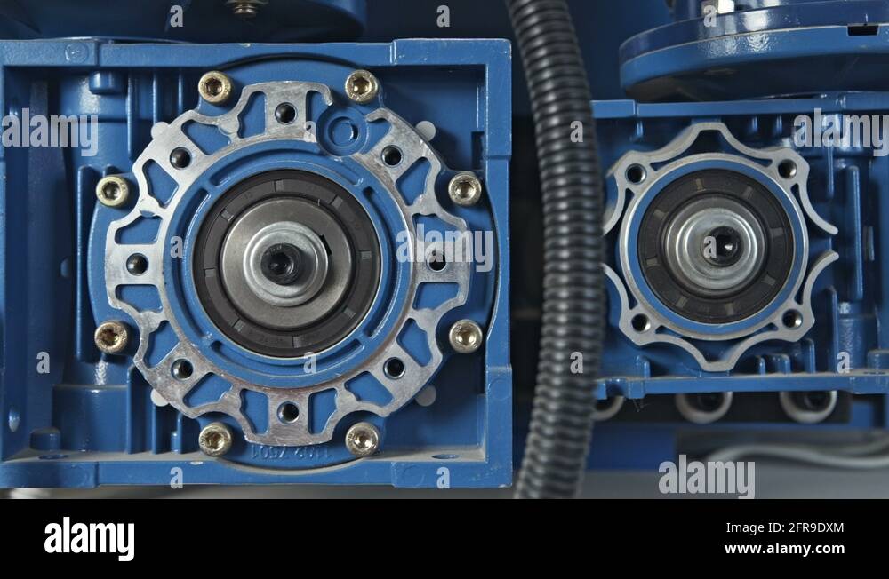 Engines gear Stock Videos & Footage - HD and 4K Video Clips - Alamy