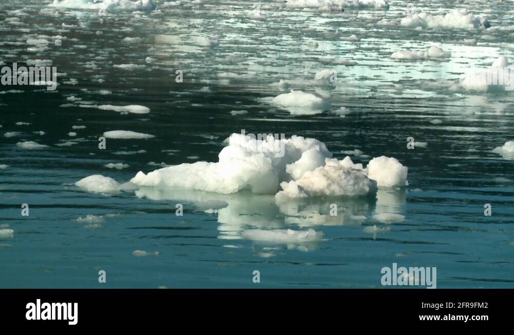 Floating ice camp Stock Videos & Footage - HD and 4K Video Clips - Alamy