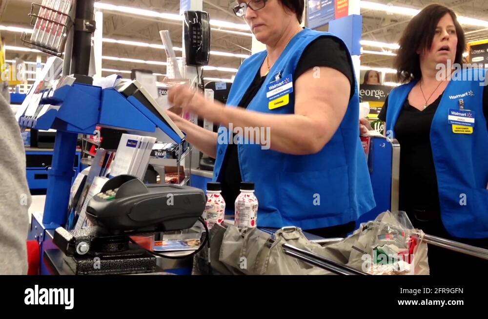 Walmart check out Stock Videos & Footage - HD and 4K Video Clips - Alamy