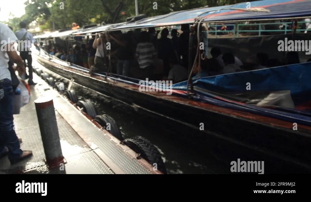Canal Boat Engine Stock Videos And Footage Hd And 4k Video Clips Alamy