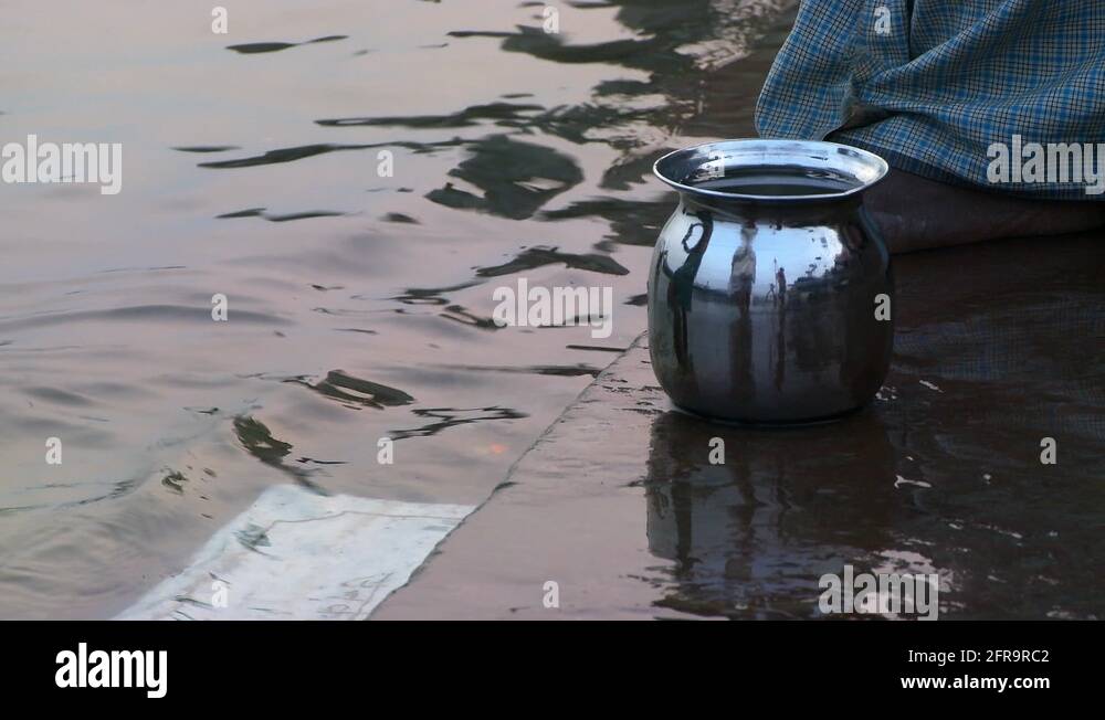 Men bathing in river Stock Videos & Footage - HD and 4K Video Clips - Alamy