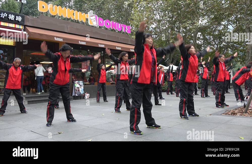 Tai chi dance Stock Videos & Footage - HD and 4K Video Clips - Alamy