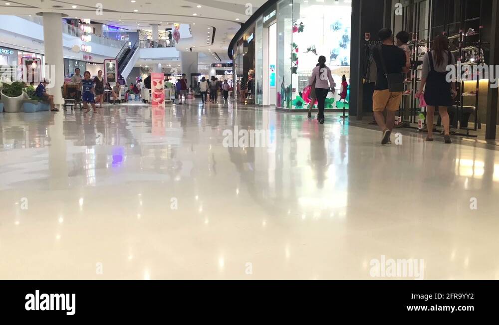 Time lapse People walking Shopping mall timelapse Pedestrian mall Stock ...