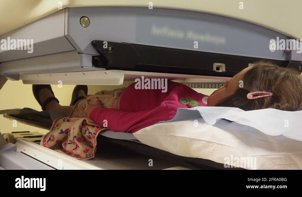 Kidney scan Stock Videos & Footage - HD and 4K Video Clips - Alamy