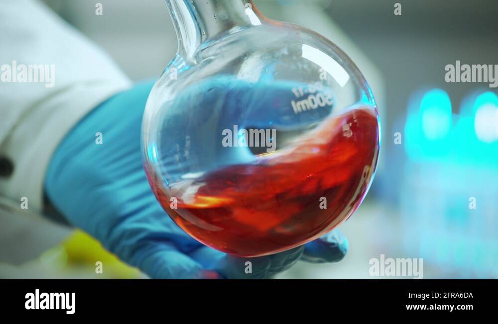 Lab flask liquid Stock Videos & Footage - HD and 4K Video Clips - Alamy