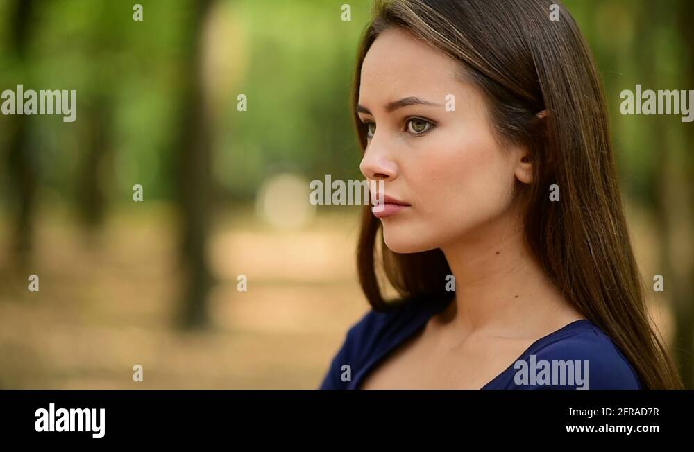 Woman sad bench Stock Videos & Footage - HD and 4K Video Clips - Alamy
