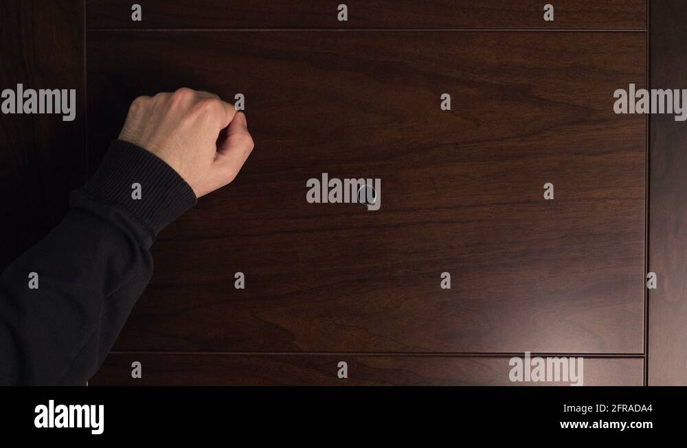 Door knock hand Stock Videos & Footage - HD and 4K Video Clips - Alamy