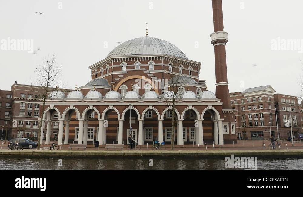 Built mosque Stock Videos & Footage - HD and 4K Video Clips - Alamy