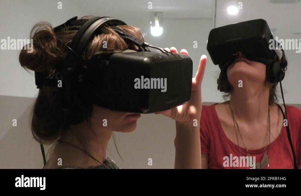 Immersive vr installation Stock Videos & Footage - HD and 4K Video ...