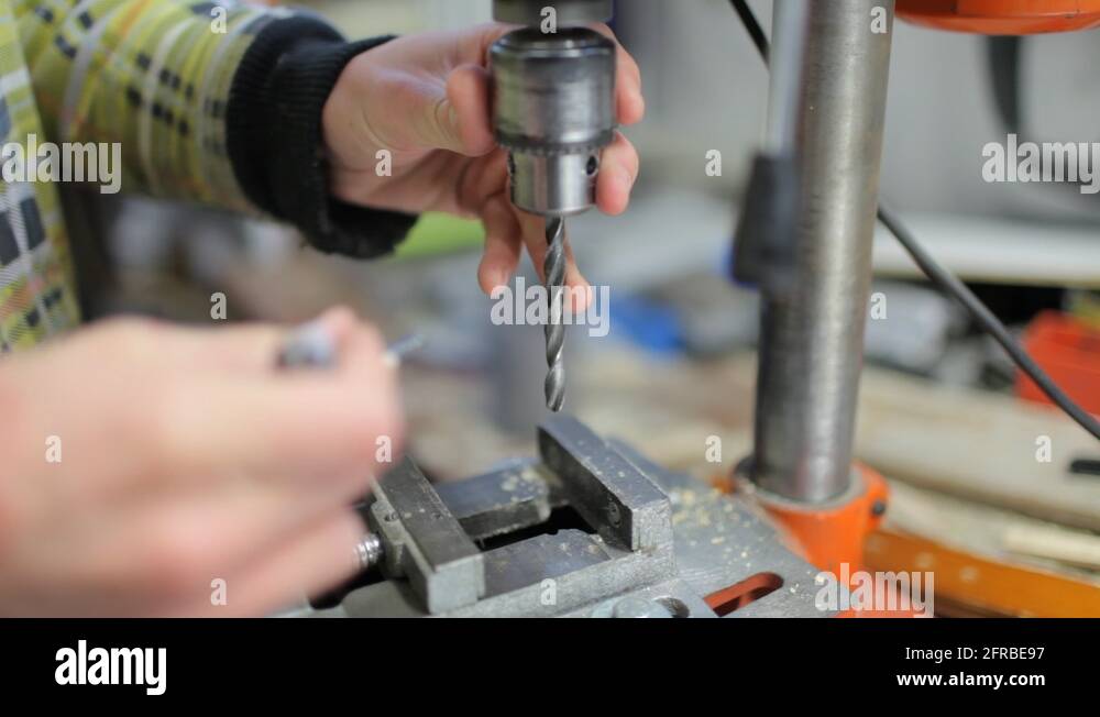 Pillar drill Stock Videos & Footage - HD and 4K Video Clips - Alamy