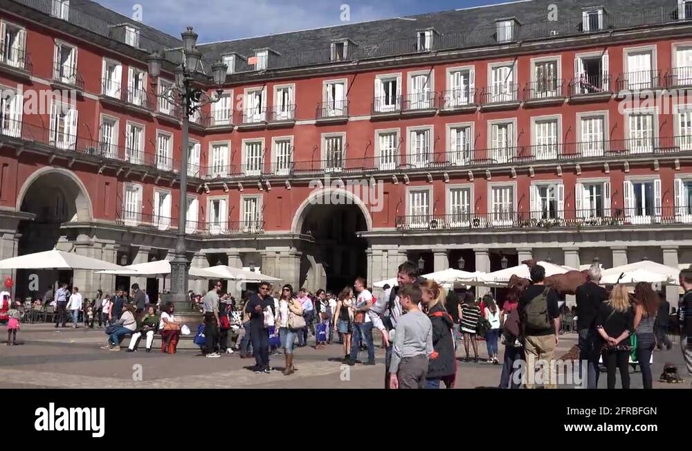 Mayor square Stock Videos & Footage - HD and 4K Video Clips - Alamy