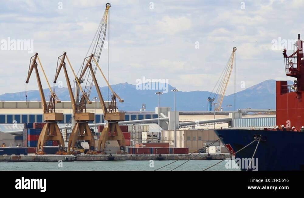 Harbor transport Stock Videos & Footage - HD and 4K Video Clips - Alamy