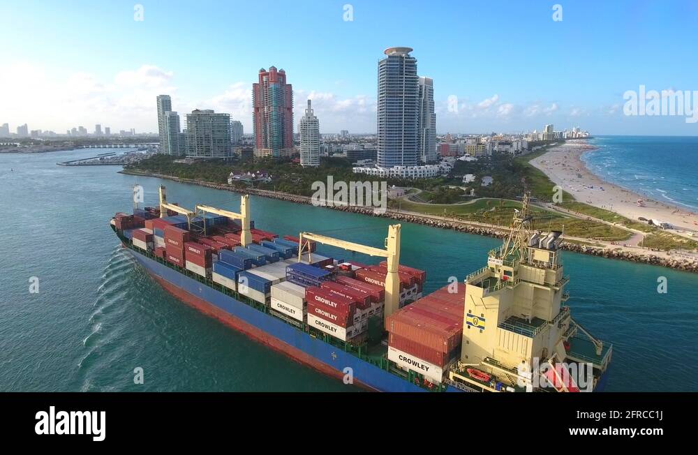 Tug Boat and Cargo ship at Port Miami Stock Video Footage - Alamy