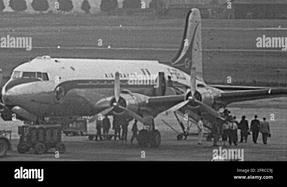 1952 aircraft Stock Videos & Footage - HD and 4K Video Clips - Alamy