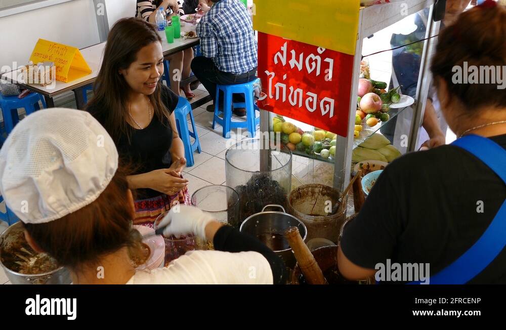 Som tam bangkok Stock Videos & Footage - HD and 4K Video Clips - Alamy