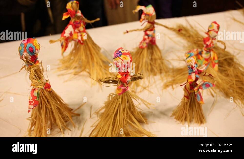 Six dolls Stock Videos & Footage - HD and 4K Video Clips - Alamy