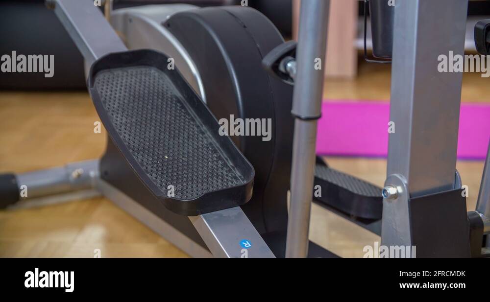 Orbit track Stock Videos & Footage - HD and 4K Video Clips - Alamy