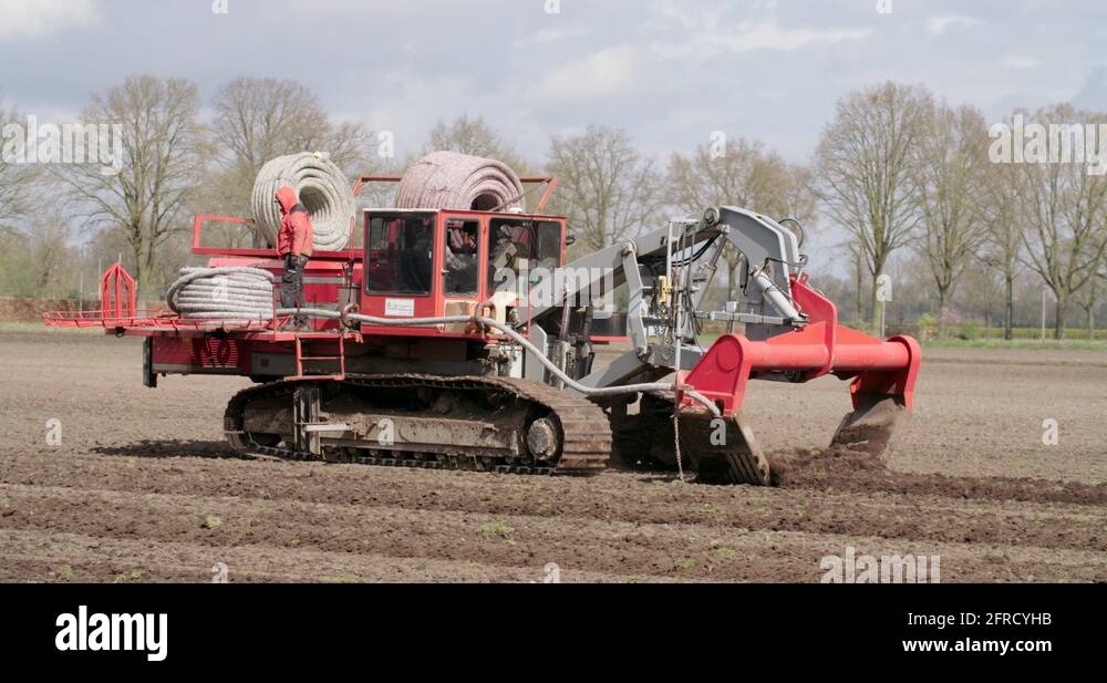 Laying drainage Stock Videos & Footage - HD and 4K Video Clips - Alamy