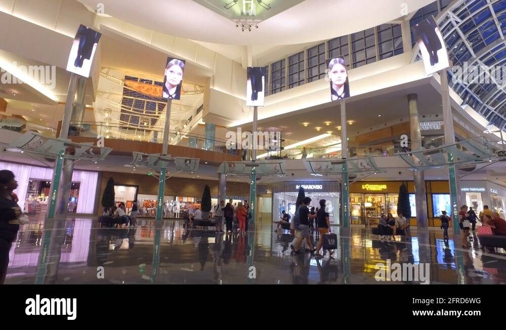 Millenia walk Stock Videos & Footage - HD and 4K Video Clips - Alamy