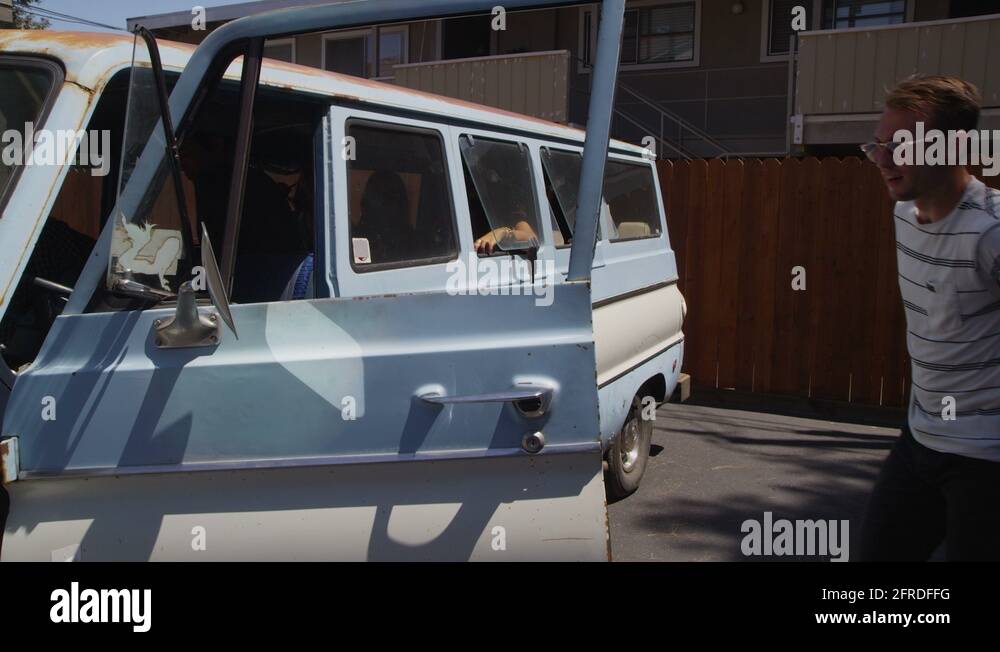 Mini van Stock Videos & Footage - HD and 4K Video Clips - Alamy