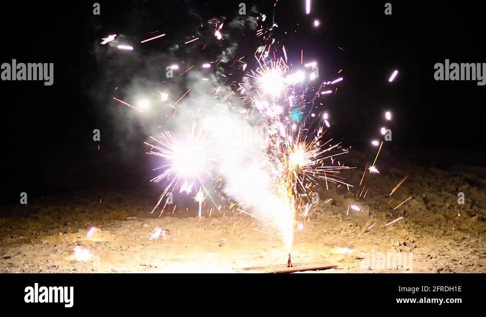 Fountain cracker Stock Videos & Footage - HD and 4K Video Clips - Alamy