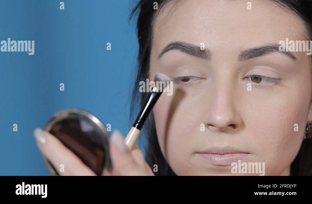 Eyelid shade Stock Videos & Footage - HD and 4K Video Clips - Alamy