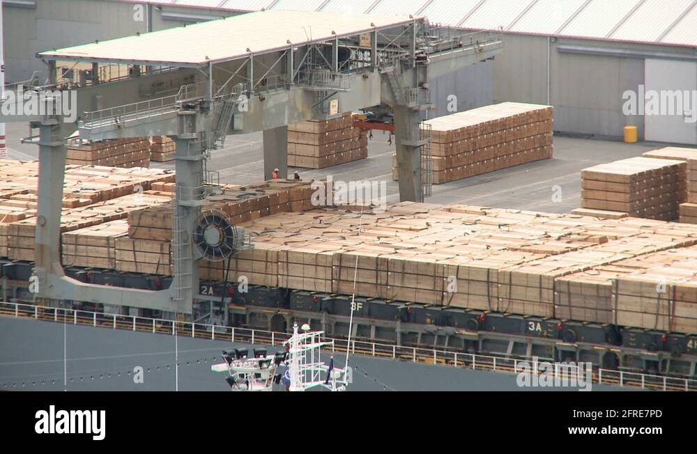 Ship timber building Stock Videos & Footage - HD and 4K Video Clips - Alamy