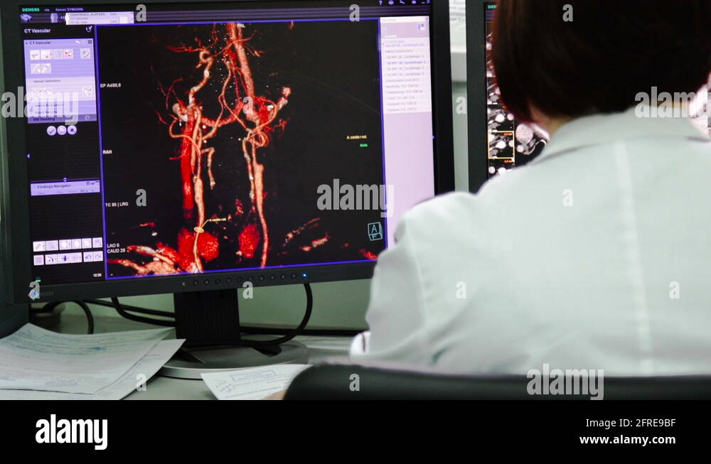 Doctor screens Stock Videos & Footage - HD and 4K Video Clips - Alamy