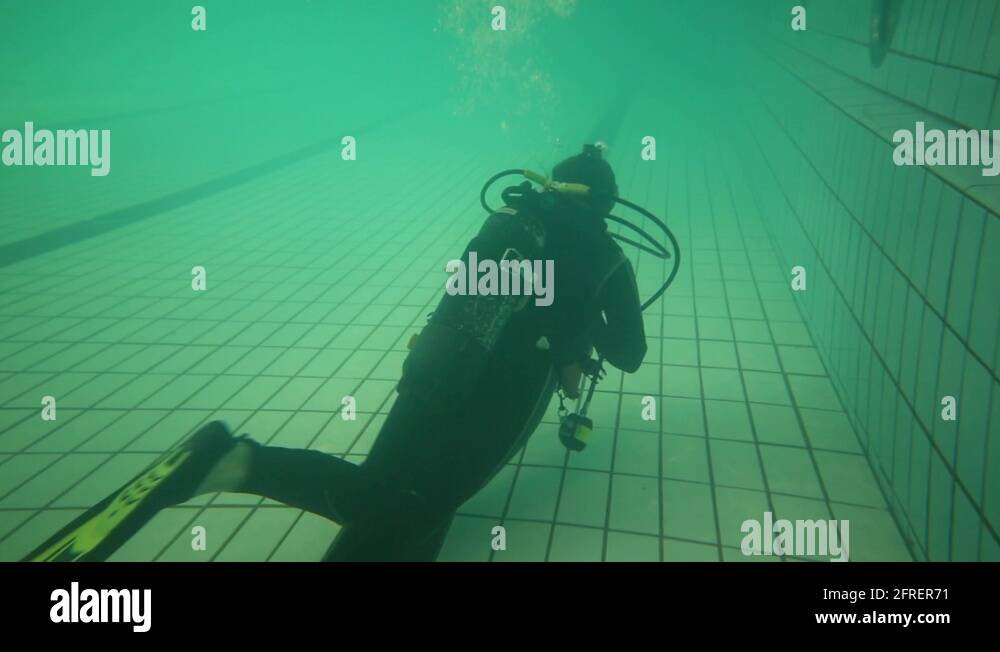 Scuba diver in swimming pool Stock Videos & Footage - HD and 4K Video ...