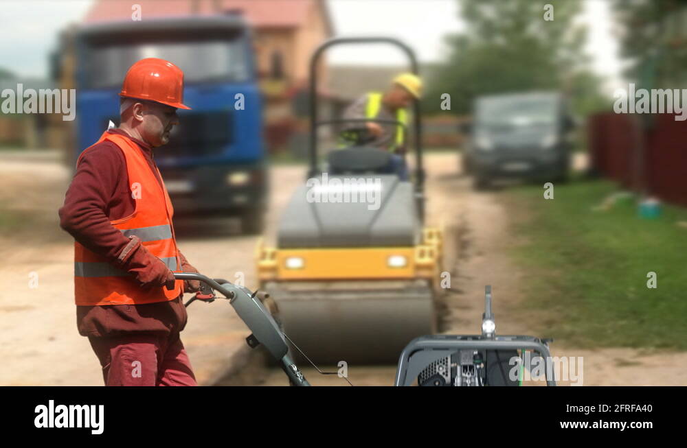 Wacker plate Stock Videos & Footage - HD and 4K Video Clips - Alamy