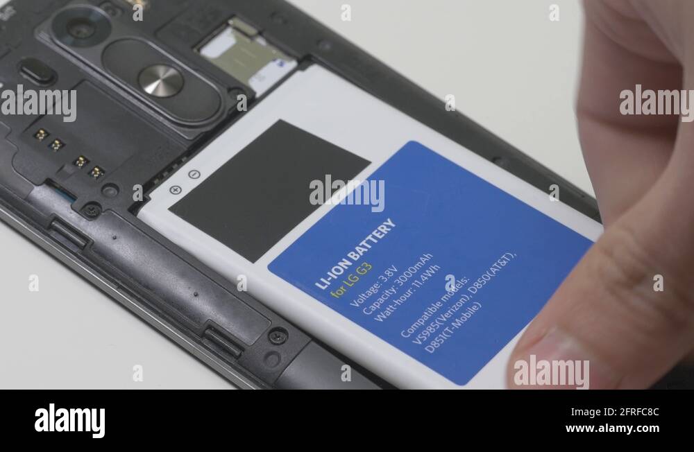 Internal battery Stock Videos & Footage - HD and 4K Video Clips - Alamy