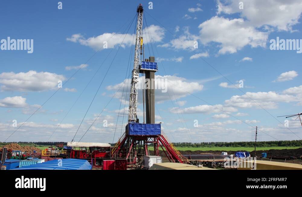 Drill over rig Stock Videos & Footage - HD and 4K Video Clips - Alamy