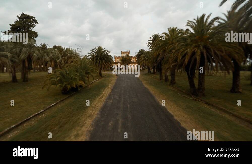 Castillo de piria Stock Videos & Footage - HD and 4K Video Clips - Alamy