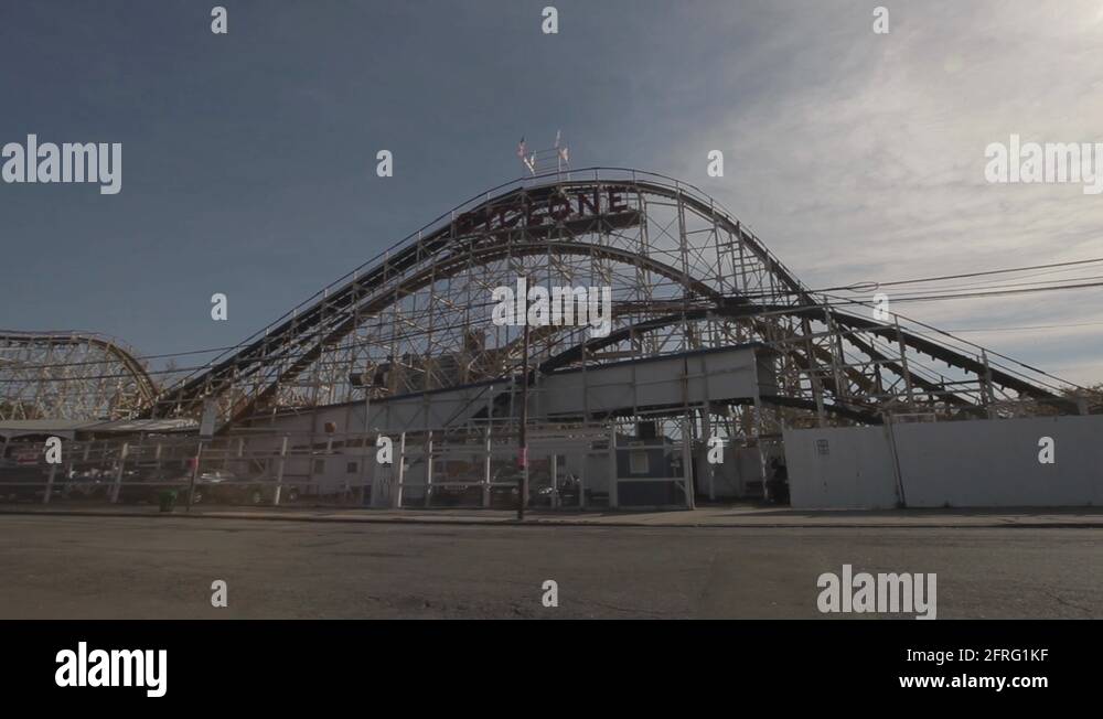 Cyclone coney island Stock Videos & Footage - HD and 4K Video Clips - Alamy