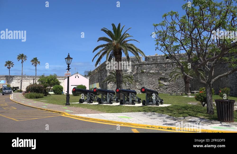 Royal guns Stock Videos & Footage - HD and 4K Video Clips - Alamy