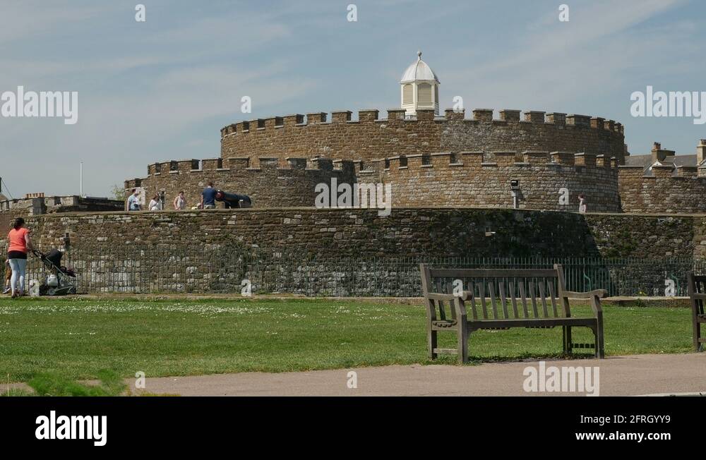 Seafront castle Stock Videos & Footage - HD and 4K Video Clips - Alamy