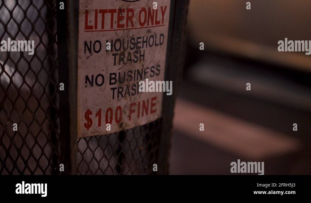 Litter bin sign Stock Videos & Footage - HD and 4K Video Clips - Alamy