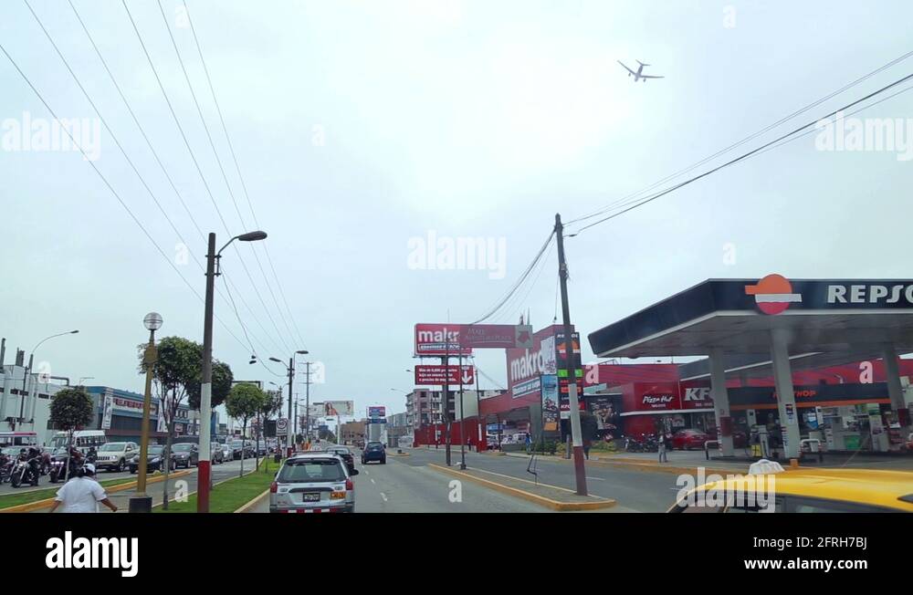 Lima streets Stock Videos & Footage - HD and 4K Video Clips - Alamy
