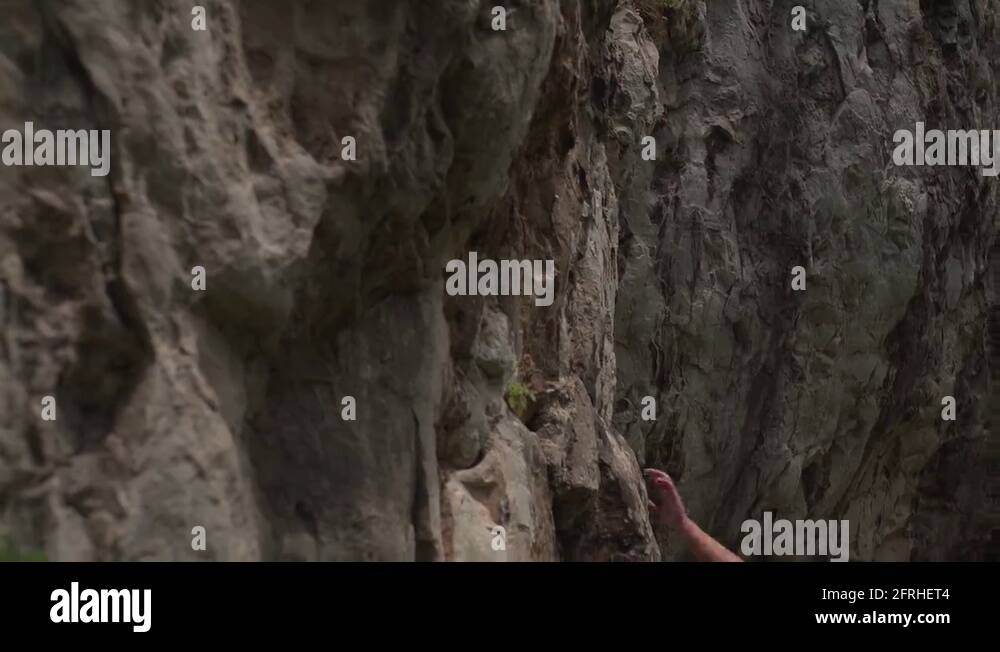 Boulder climbing Stock Videos & Footage - HD and 4K Video Clips - Alamy